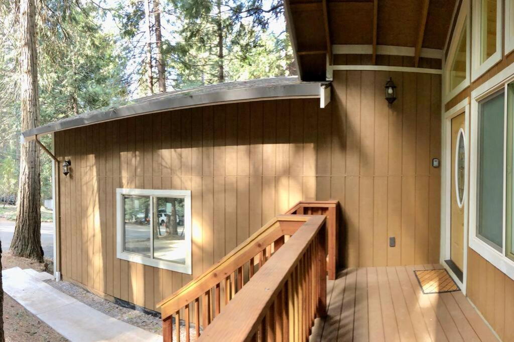 Modern Cabin Get Away - close to APPLE HILL, Pollock Pines – Updated ...