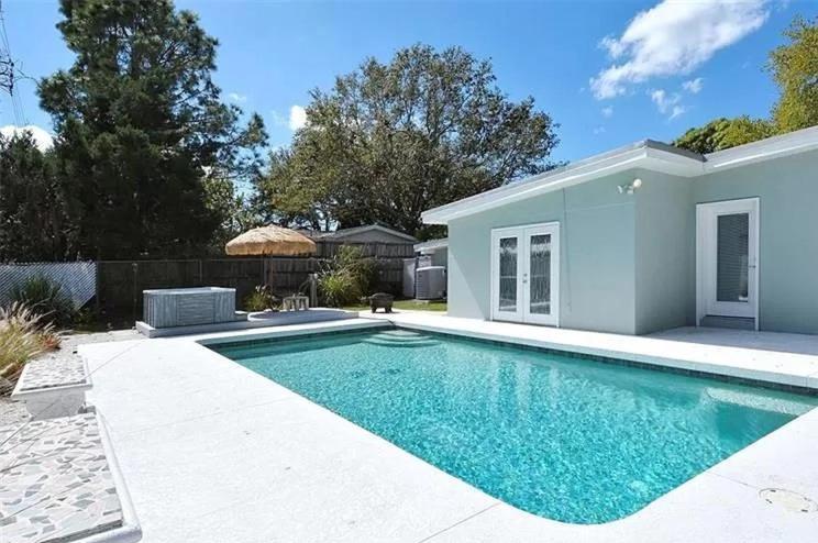 Pool, Hot tub, Close to Beaches, Shopping, More!, Osprey (updated ...