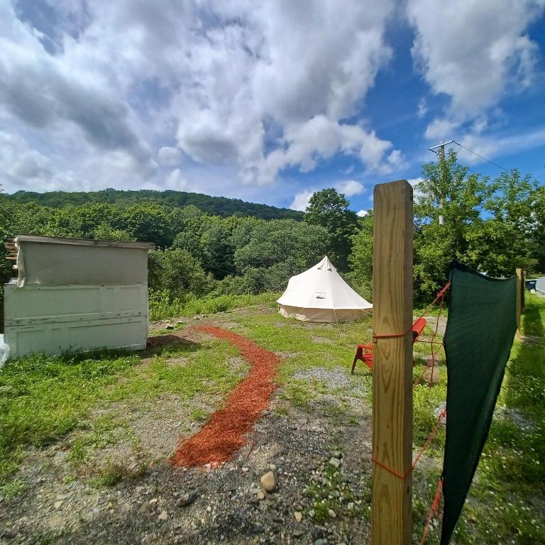 Cottage Core Camp in the Hebron Hills, Salem (precios actualizados 2024)
