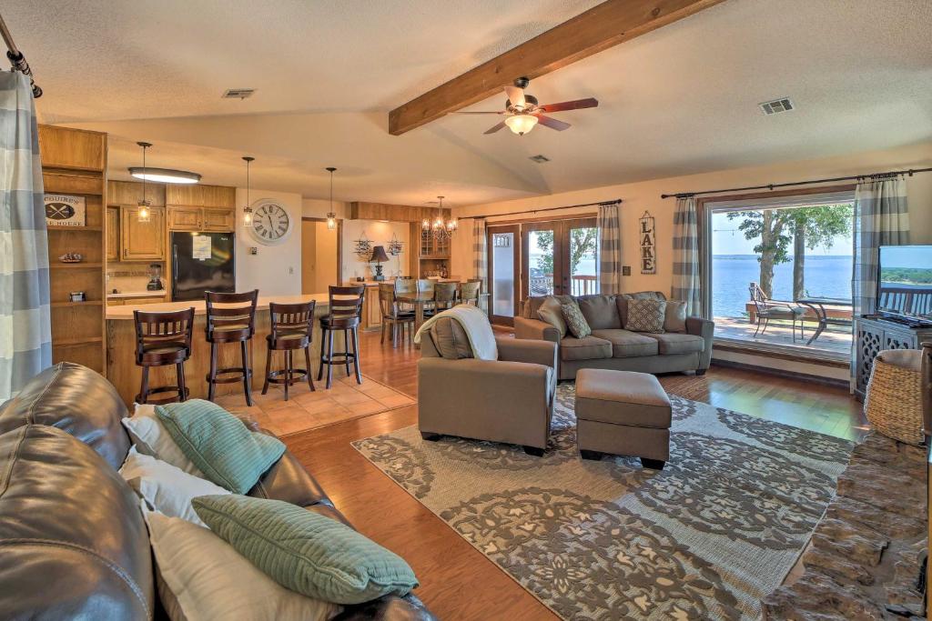 Waterfront Monkey Island Getaway at Grand Lake!, Afton – Updated 2024 ...