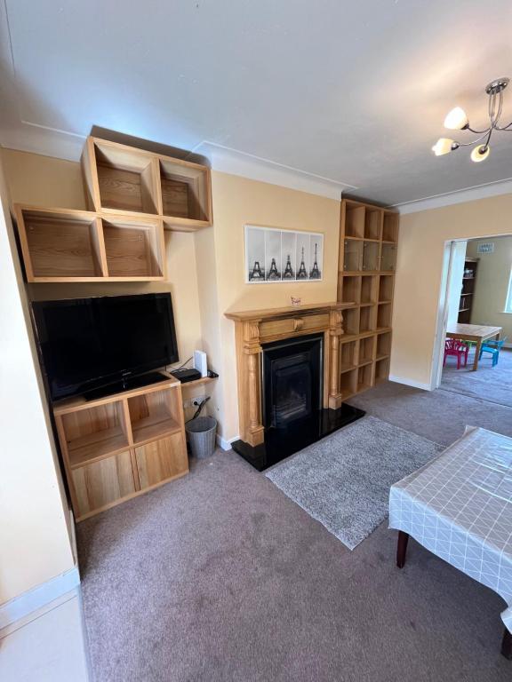 The Walkinstown Property - Housity