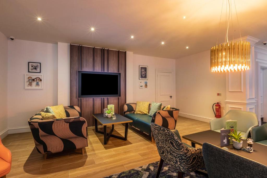 Holiday Inn Guildford by IHG, Guildford (updated prices 2025)
