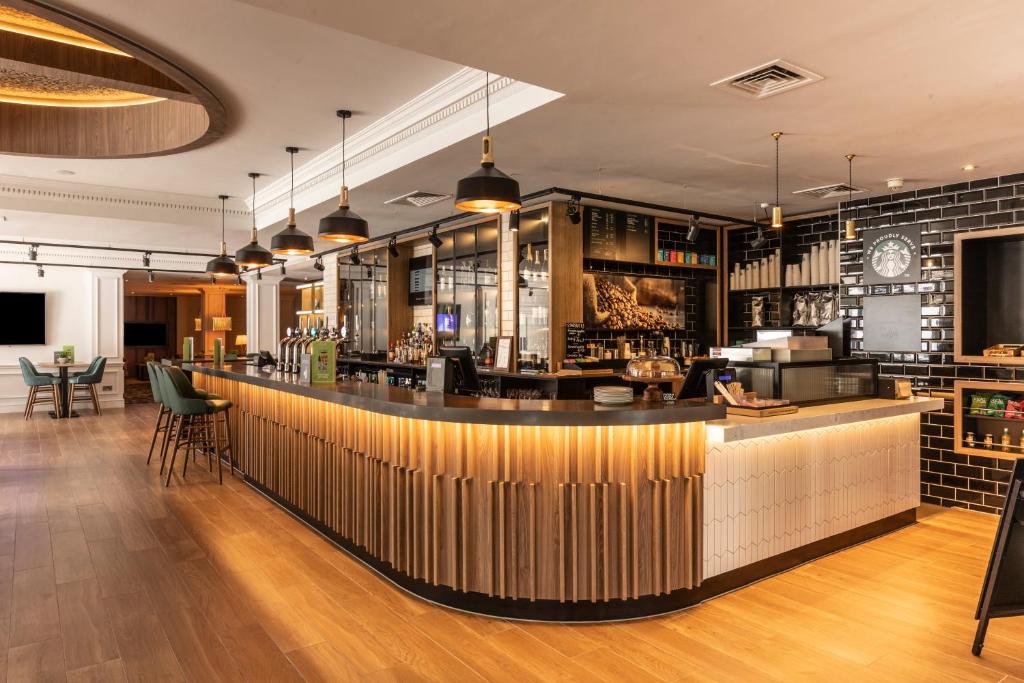 Holiday Inn Guildford by IHG, Guildford (updated prices 2025)