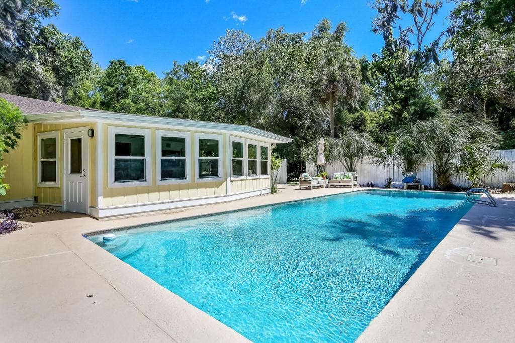Private Pool - Ada - Pet Friendly - Fenced Yard - 884 Oak Lane - Amelia Island, FL
