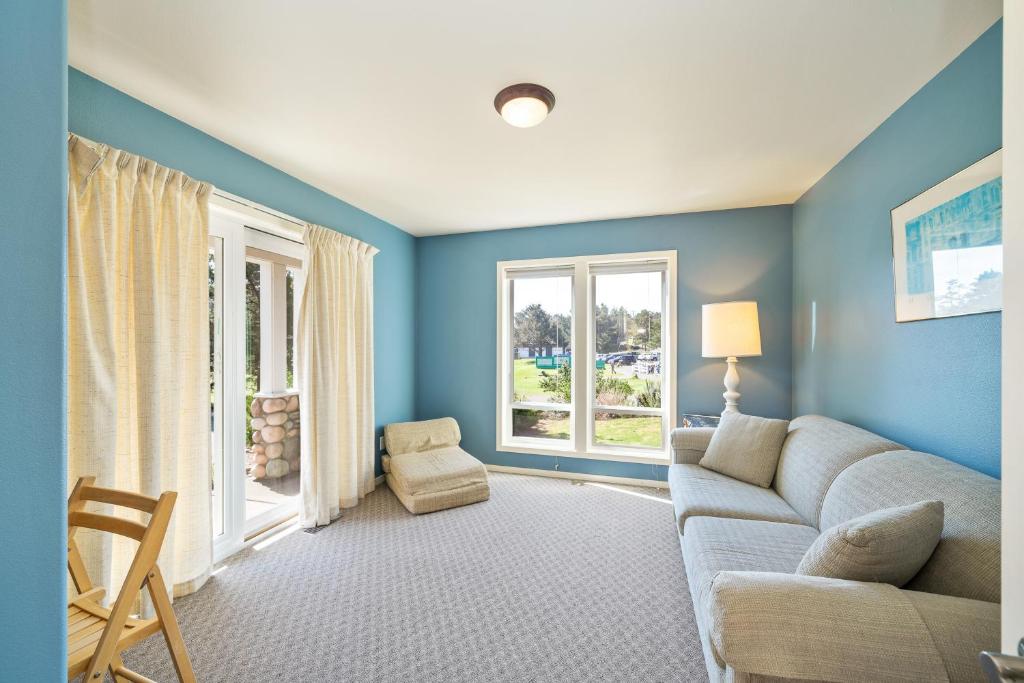 Caddy Corner Living Room Ideas | Baci Living Room