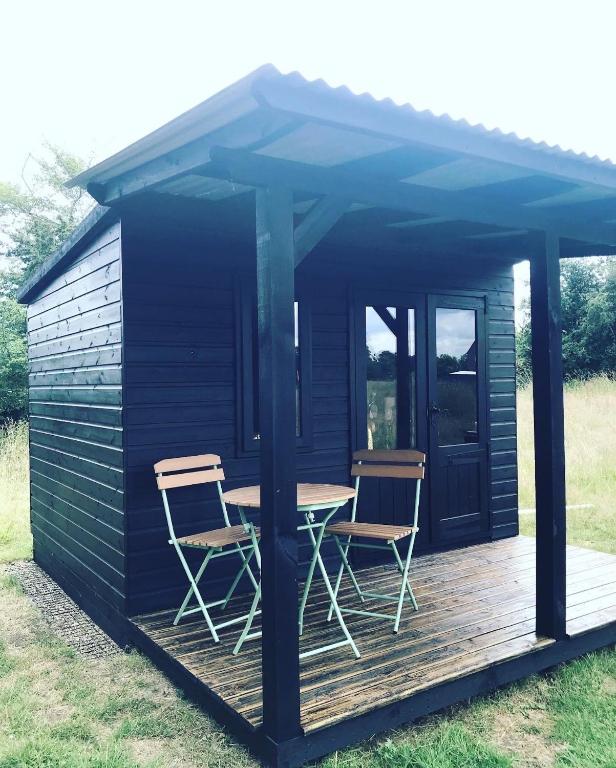 Robin's Nest - Glamping Pod with covered veranda, Norwich (updated ...