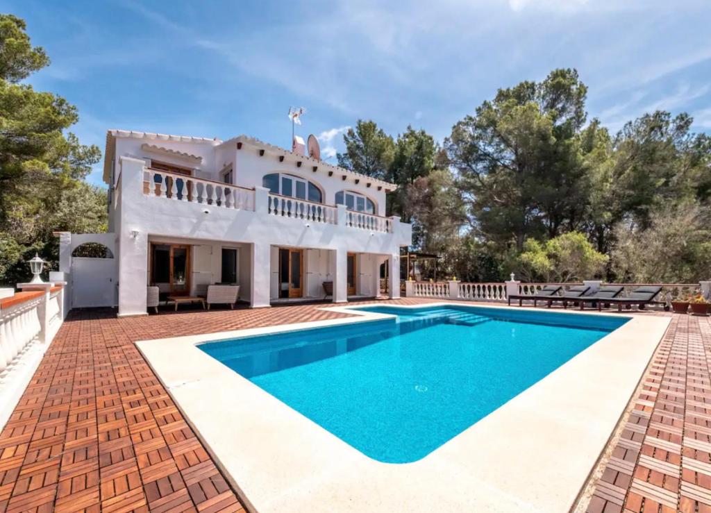 Villa en Son Parc, Son Parc (updated prices 2026)