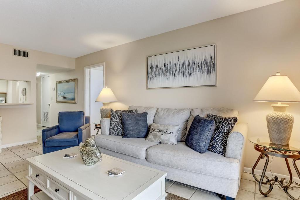 Beachfront Amelia Island Condo 2 Bedroom - Ketch Courtyard - Amelia Island, FL