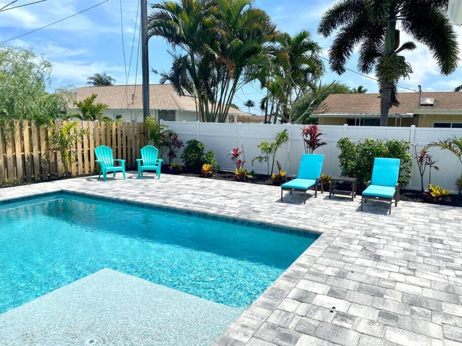 Inlet House, Heated Pool And Hot Tub, Walk To Local Beach - West Palm Beach, FL