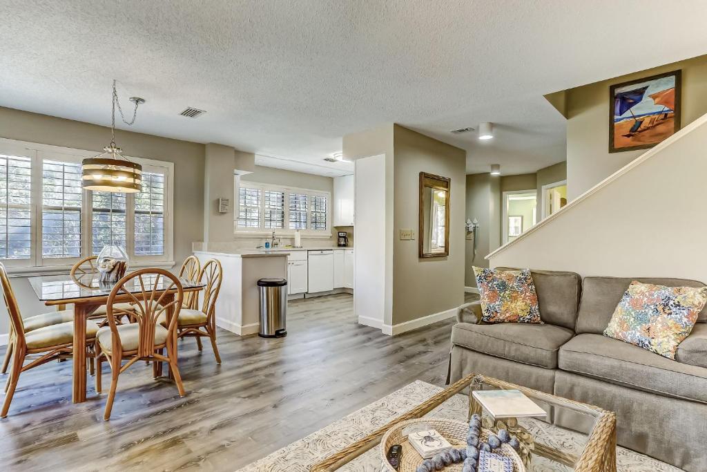 Steps To The Pool | 2 King Beds With Private Patio - American Beach, FL