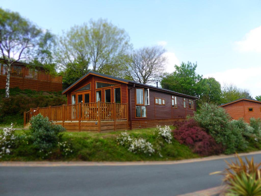 23 Bossiney Bay, Tintagel (updated prices 2025)