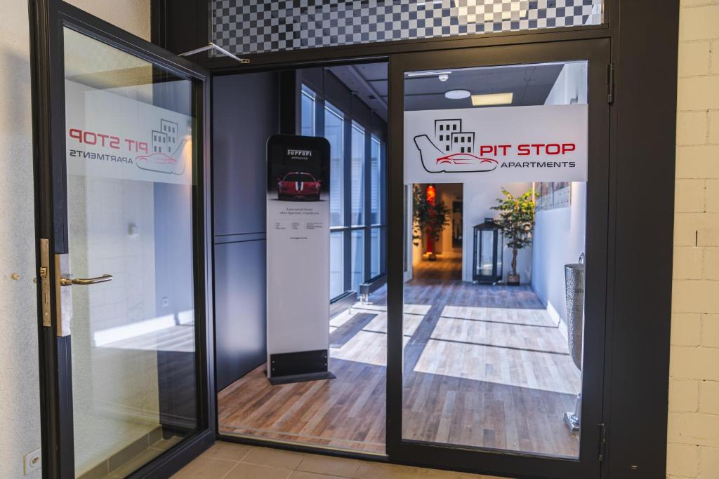 Pit Stop Apartments, Cham – Updated 2024 Prices
