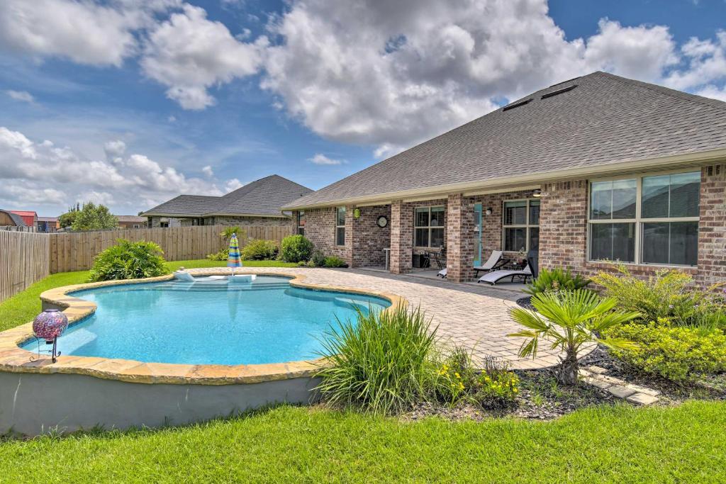 Foley Home with Outdoor Pool Less Than 15 Mi to Beach, Foley – Precios ...