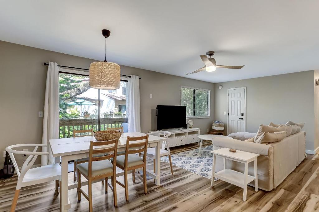 Walk To Beach-forest Ridge 2883-pool,tennis,pickleball,playground-nestled Amongst The Oaks - Fernandina Beach, FL