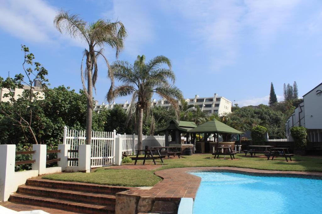 01 Dumela Manaba, Margate (updated prices 2024)