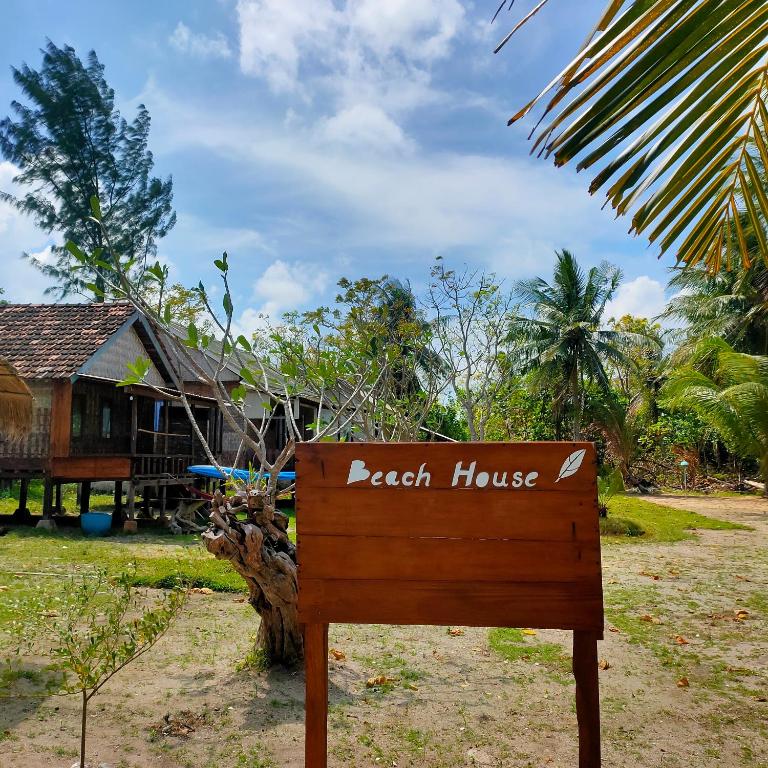 BEACH HOUSE, Karimunjawa (updated prices 2025)