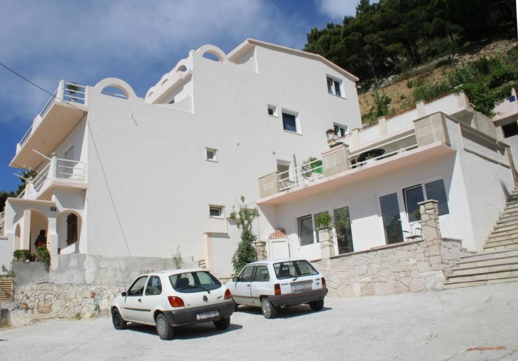 Apartments by the sea Duce, Omis - 955, Omiš (updated prices 2025)