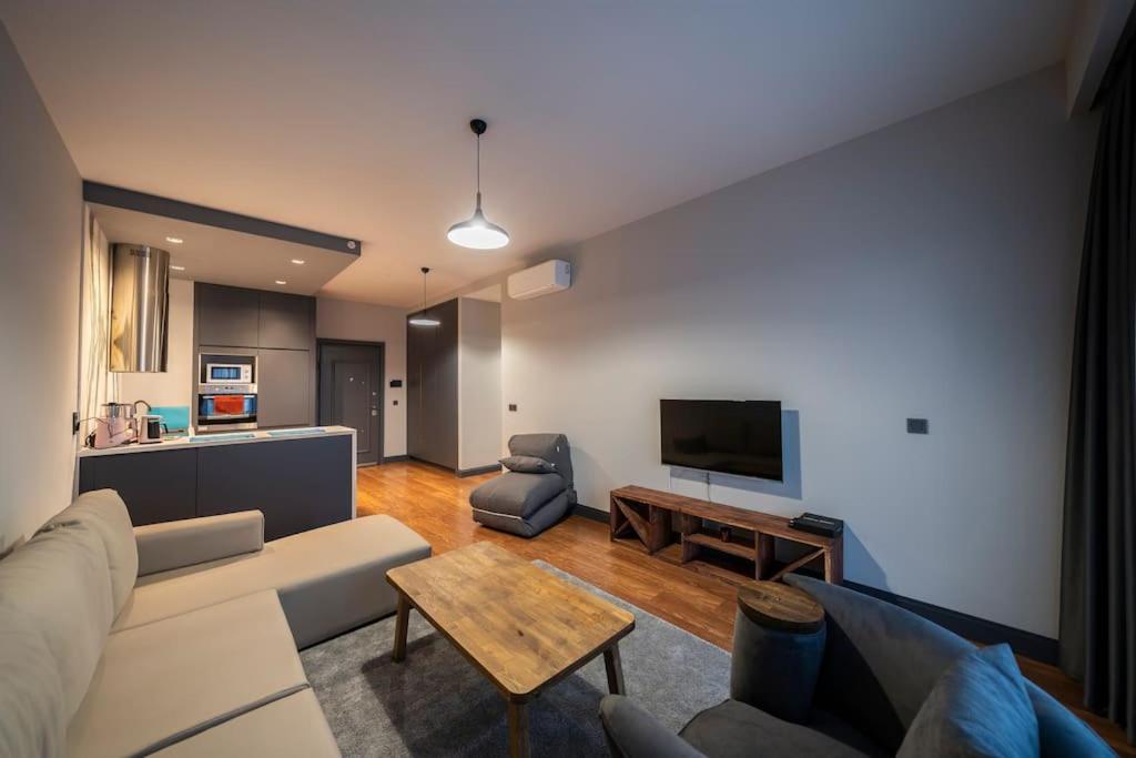 Superior, classy residence,7/24 Security,2 bedroom ( Benesta 46 ...