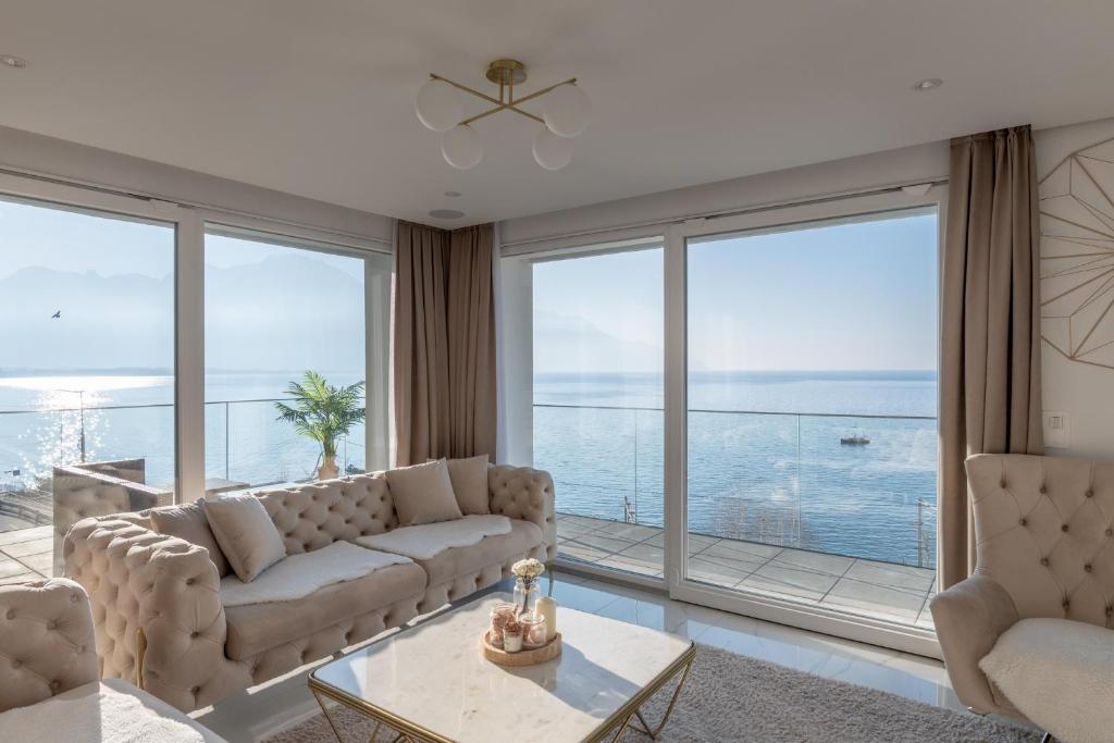 Sunset Home, Appartement de luxe front de lac, Veytaux (updated prices ...