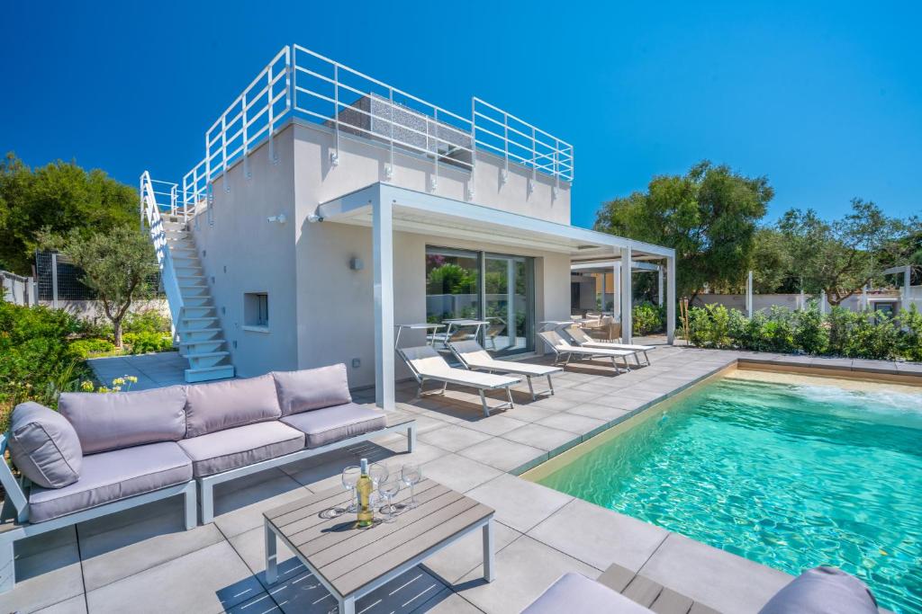 Villa Kòsmos - Piscina e Giardino - Villasimius, Simius (updated prices ...