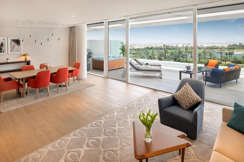 JA Lake View Hotel, Dubai, Dubai (updated prices 2025)