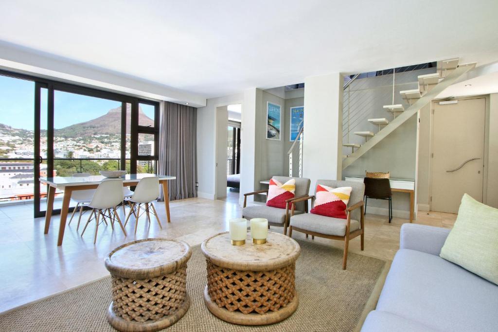 Family Apartment with superb Table Mountain Views, by ITC Hospitality ...