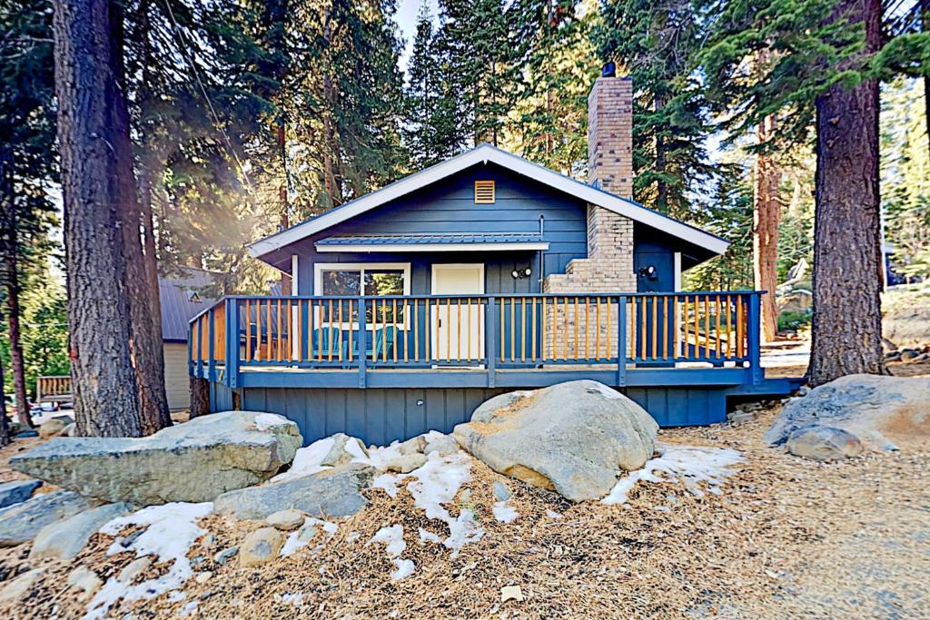 Charming Lake Tahoe Cabin, Carnelian Bay (updated prices 2026)