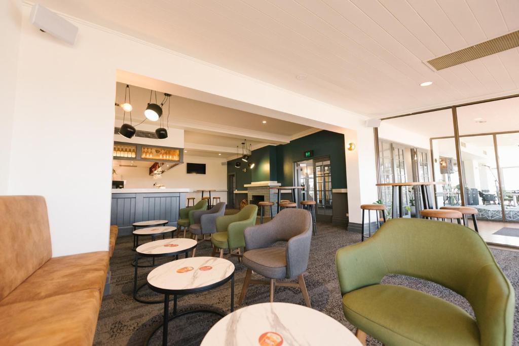 Barwon Heads Hotel, Barwon Heads (updated prices 2025)