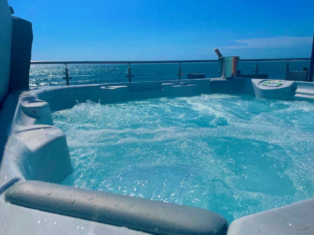 4 Sinclair bay lodges, Keiss – Updated 2024 Prices