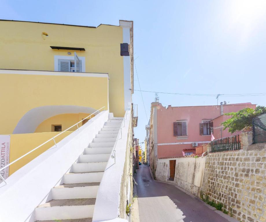 Palazzo Attila - Gioia Apartments, Procida, Italy - Booking.com