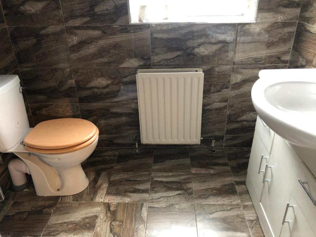 Lyttleton Guest House Limited, Uxbridge (updated prices 2025)