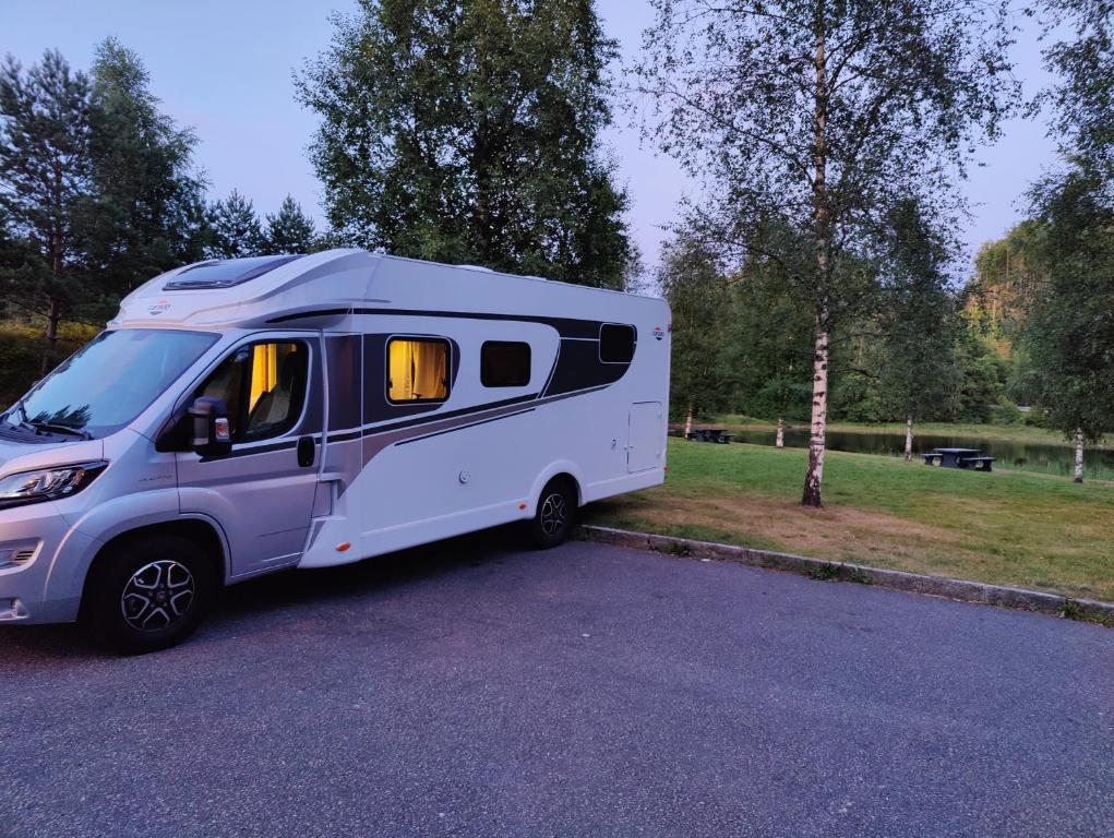 2022 Carrado T-447 Mobile Home Automatic, Sandnes (nove cijene za 2024)