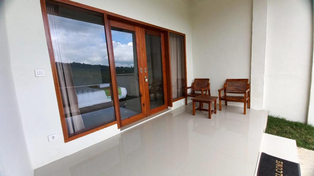 GREEN RINJANI, Bayan – Updated 2022 Prices