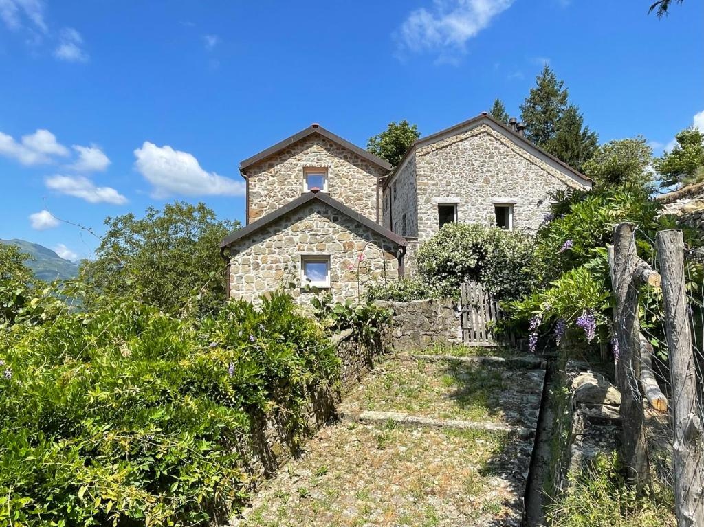 Romantic Cottage With Private Spa - Alps