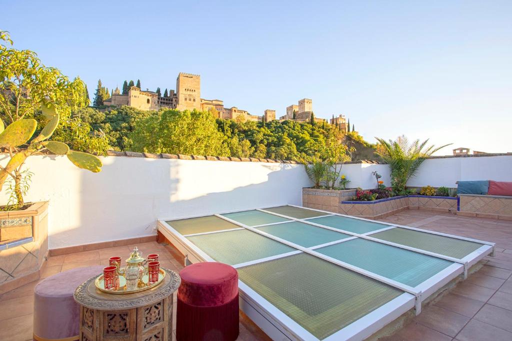 Morayma House Terrace with views to Alhambra, Granada (updated prices 2026)