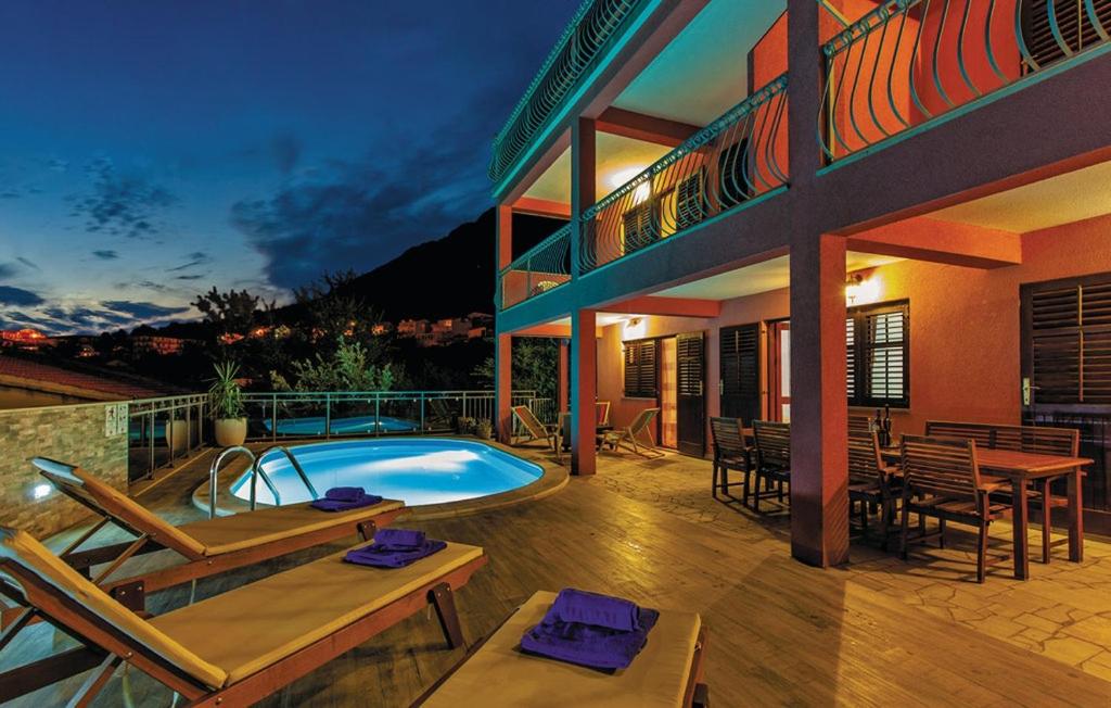 Apartments with a swimming pool Stanici, Omis - 2800, Omiš (updated ...