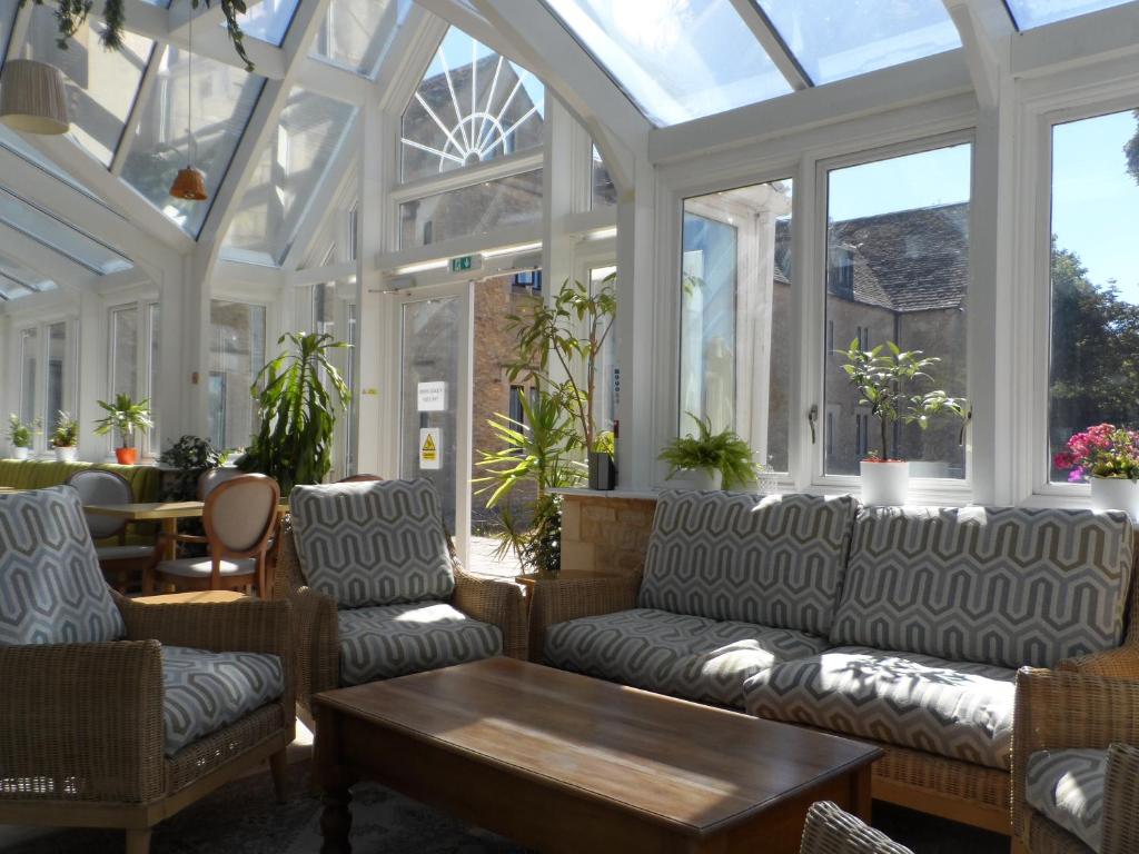 Stanton House Hotel, Swindon (updated prices 2025)