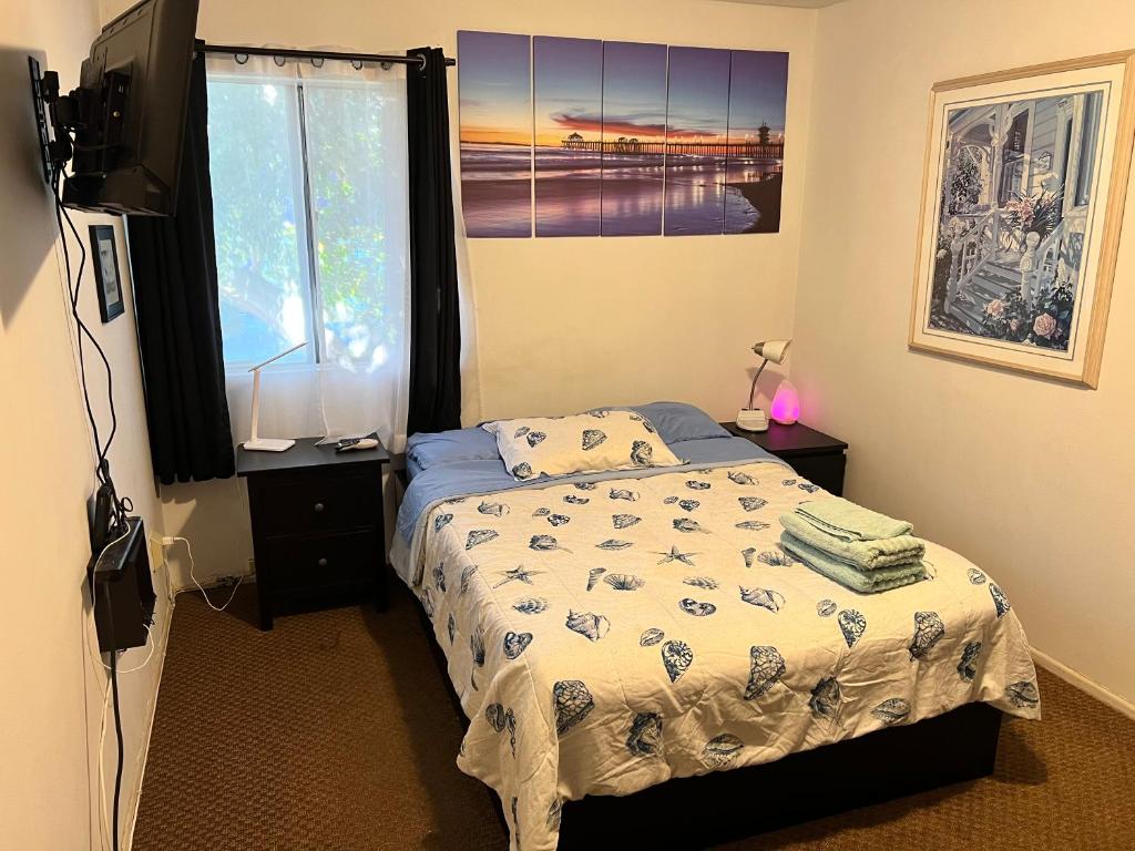 Destination Room - Huntington Beach, CA