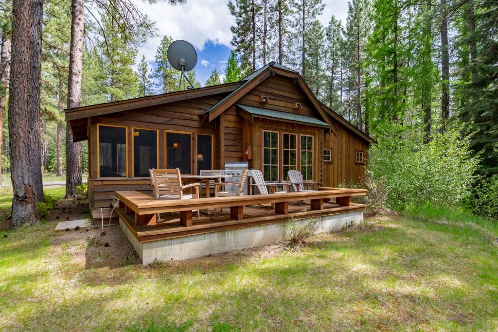 Lake Creek Lodge, Camp Sherman (updated prices 2025)