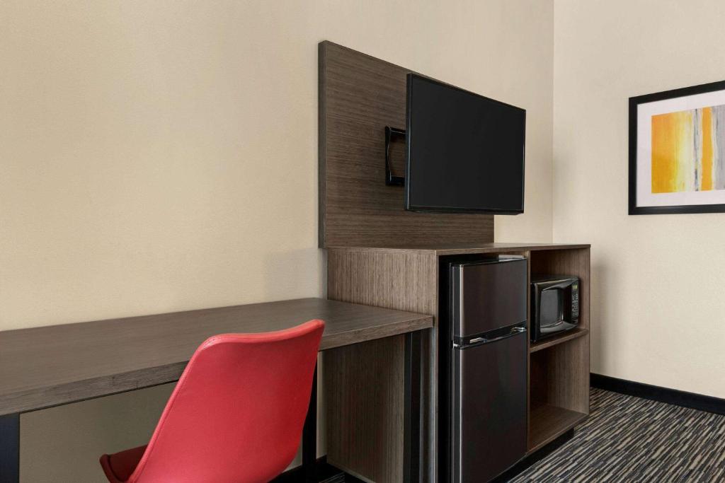 Ramada by Wyndham Marina, Marina (updated prices 2025)