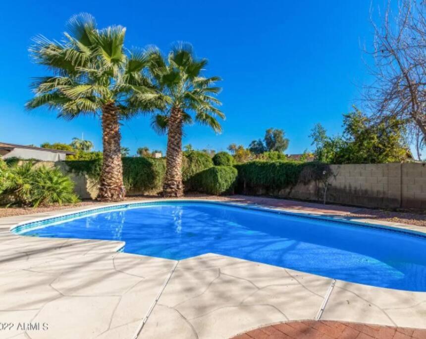 Amazing 3 BR w/Pool, minutes from PHX and Sports, Glendale ...