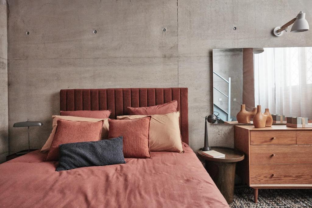 LA PORTE ROUGE RBX, Roubaix (updated prices 2025)