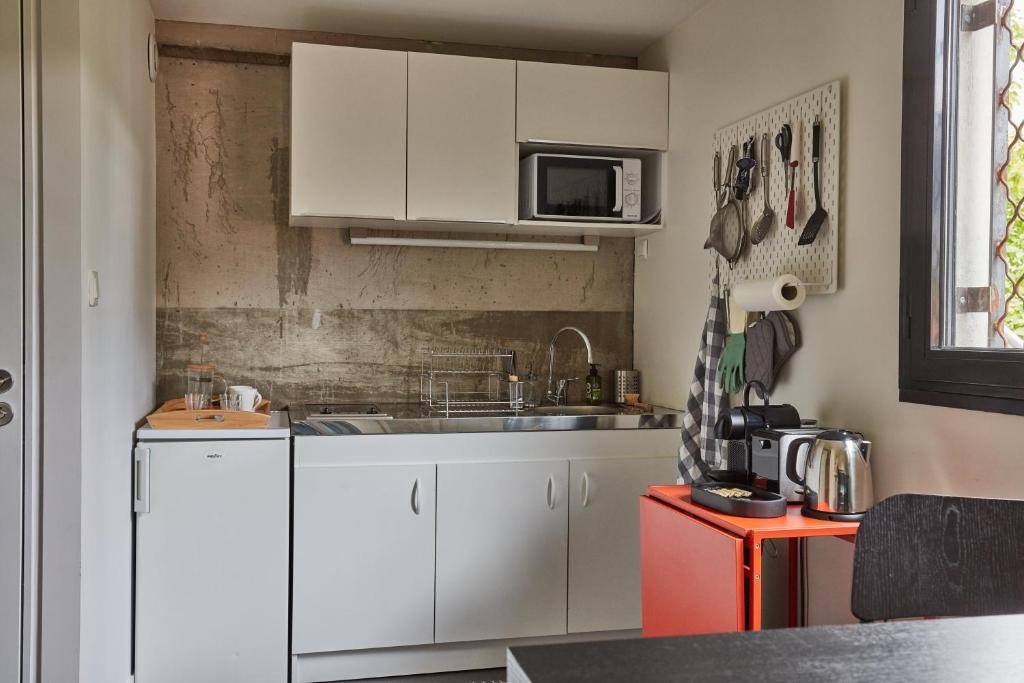 LA PORTE ROUGE RBX, Roubaix (updated prices 2025)