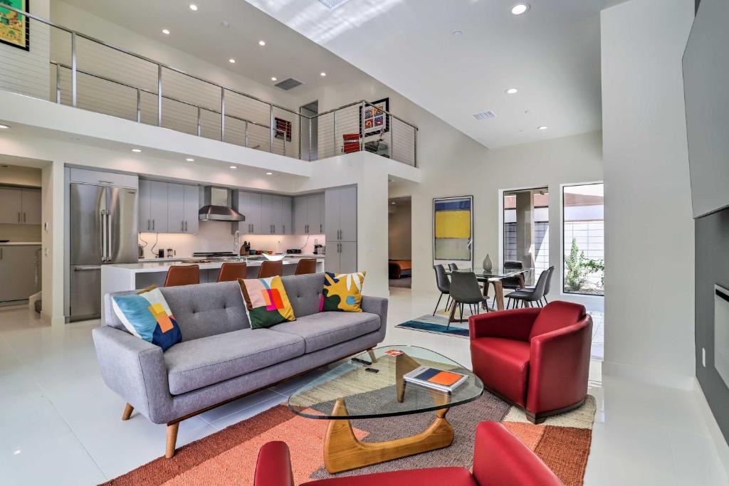 Luxury Palm Springs Home with Pool and Mtn Views!, Palm Springs ...