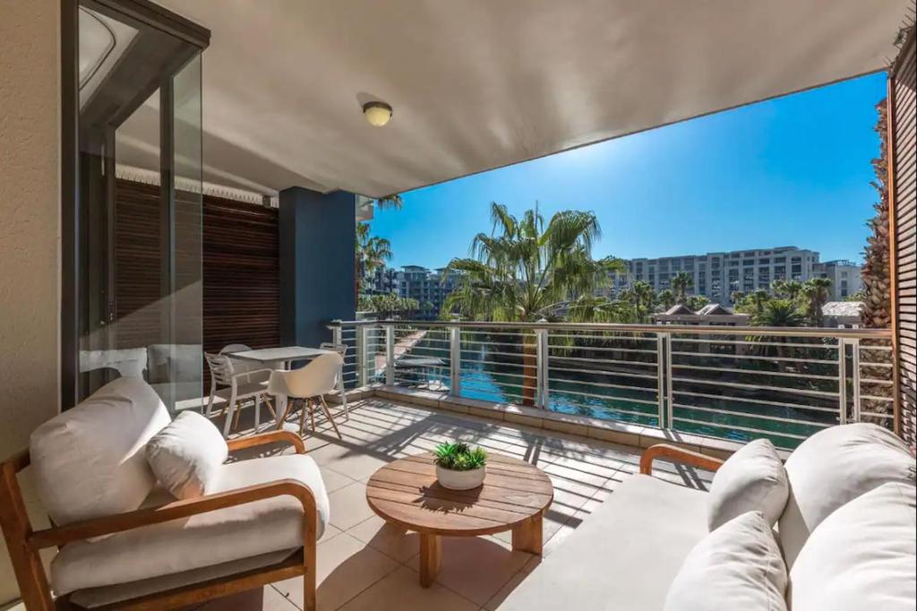 Luxury Waterfront Marina Apartment, Cape Town (updated prices 2026)