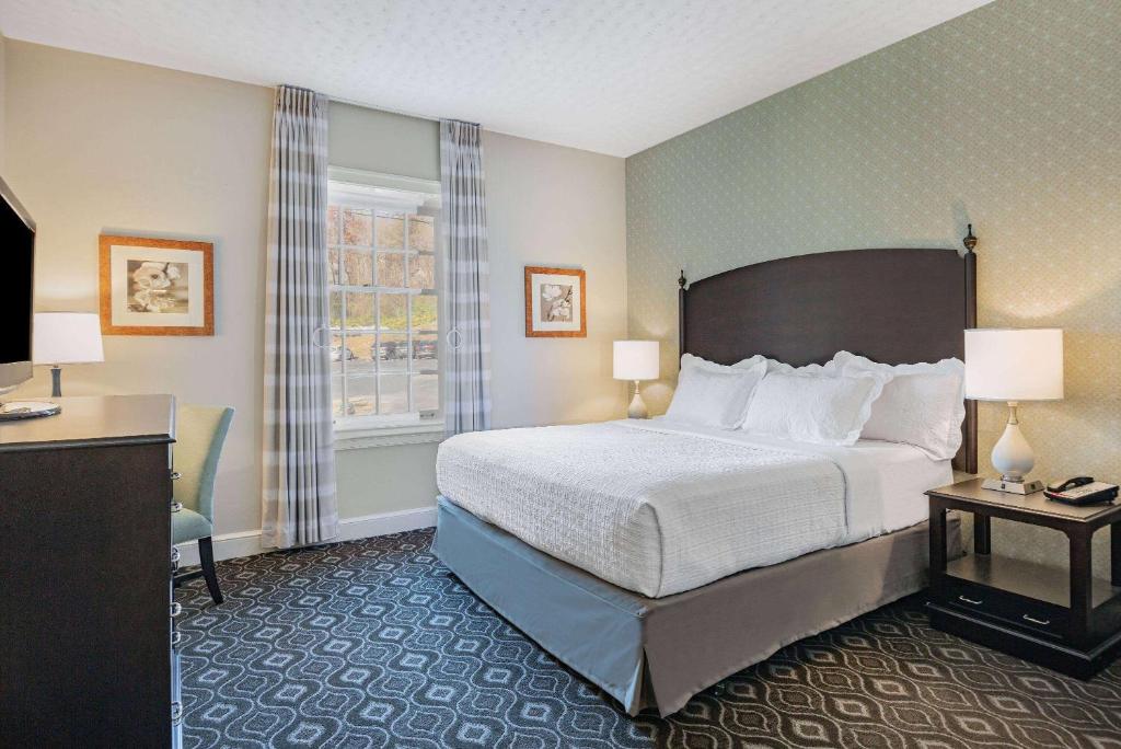 Natural Bridge Hotel, Trademark Collection by Wyndham, Natural Bridge ...