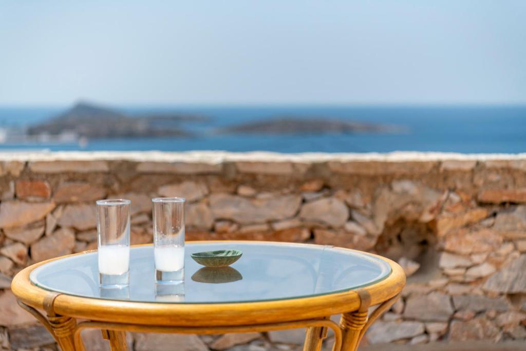 Cycladic Aura - Traditional Holiday Cottage, Finikas (updated prices 2025)