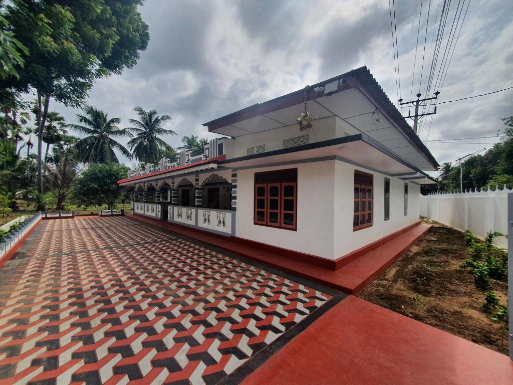 Kannan Villa - Point pedro