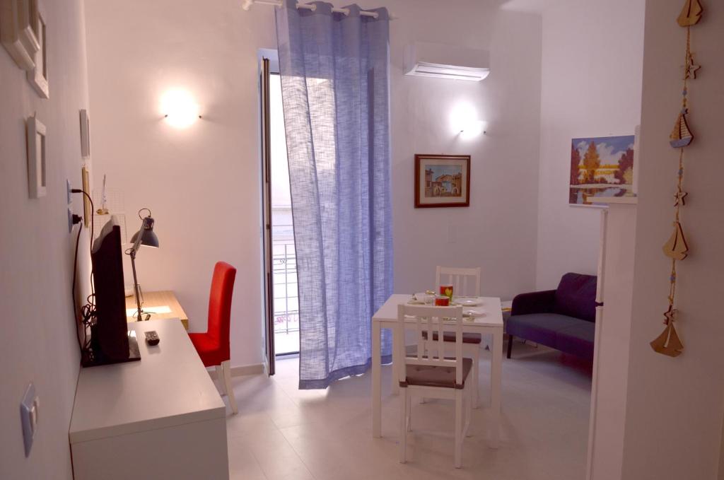 Memè, Bari (updated prices 2026)