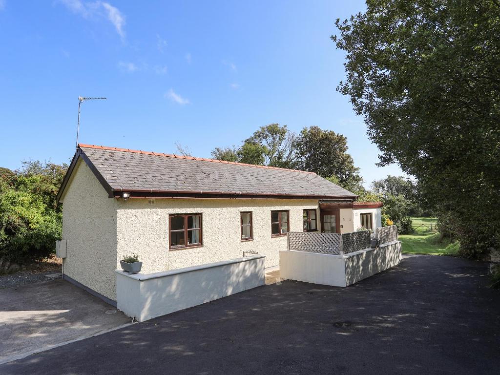 Glasinfryn Cottage, Brynteg (updated prices 2025)